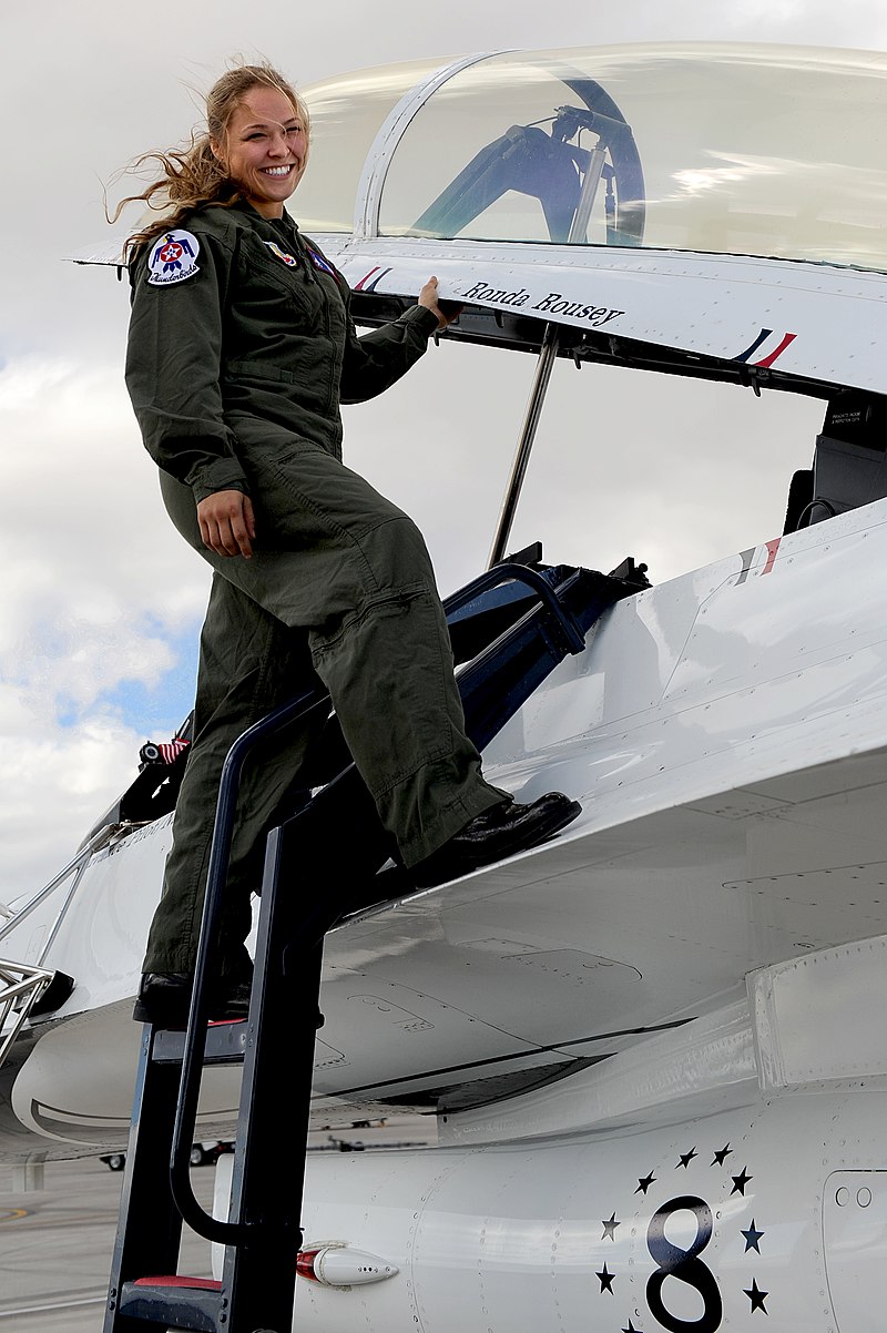 800px-Rousey_plane - The Mancunion